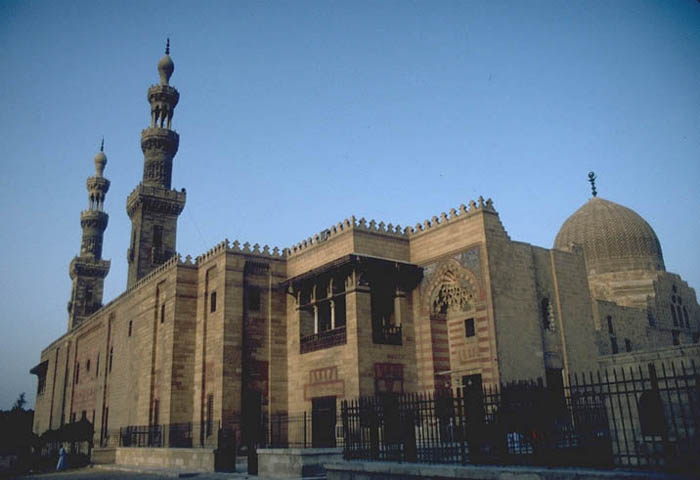 Religious Architecture and Islamic Cultures